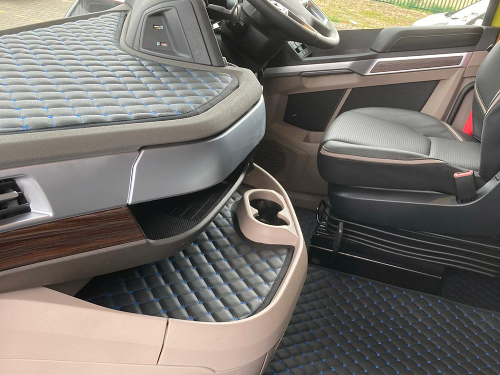 DAF XF Lorry Cab Mats - Luxurious Lorry Floor Mats